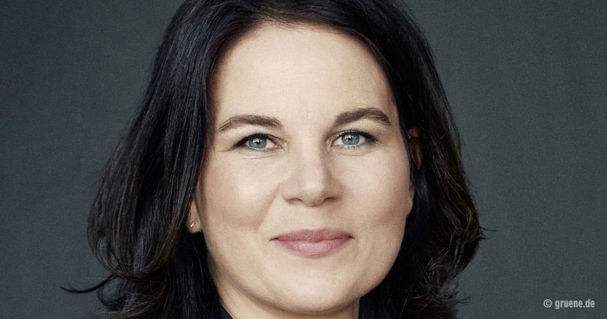 Faktencheck: Annalena Baerbock, die Witwenrente und die Nacktfotos - Mimikama - Club | Gemeinsam ...